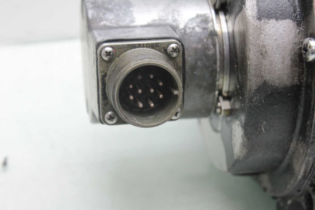 Reliance Electric 1326AB-B520E-21 / Servo Motor / Allen Bradley Encoder ...