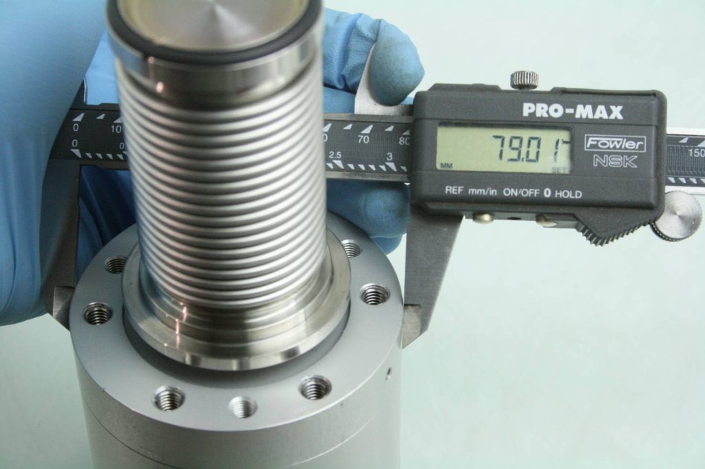 VAT DN40 / KF40 High Vacuum Pneumatic Bellows Actuator 110V Solenoid ...