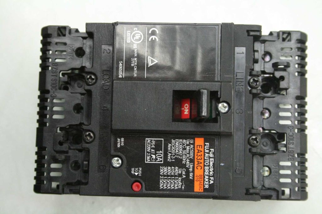 8 Fuji Electric EA33AC-BB3AEAC-010 Industrial Circuit Breaker 10A Three ...