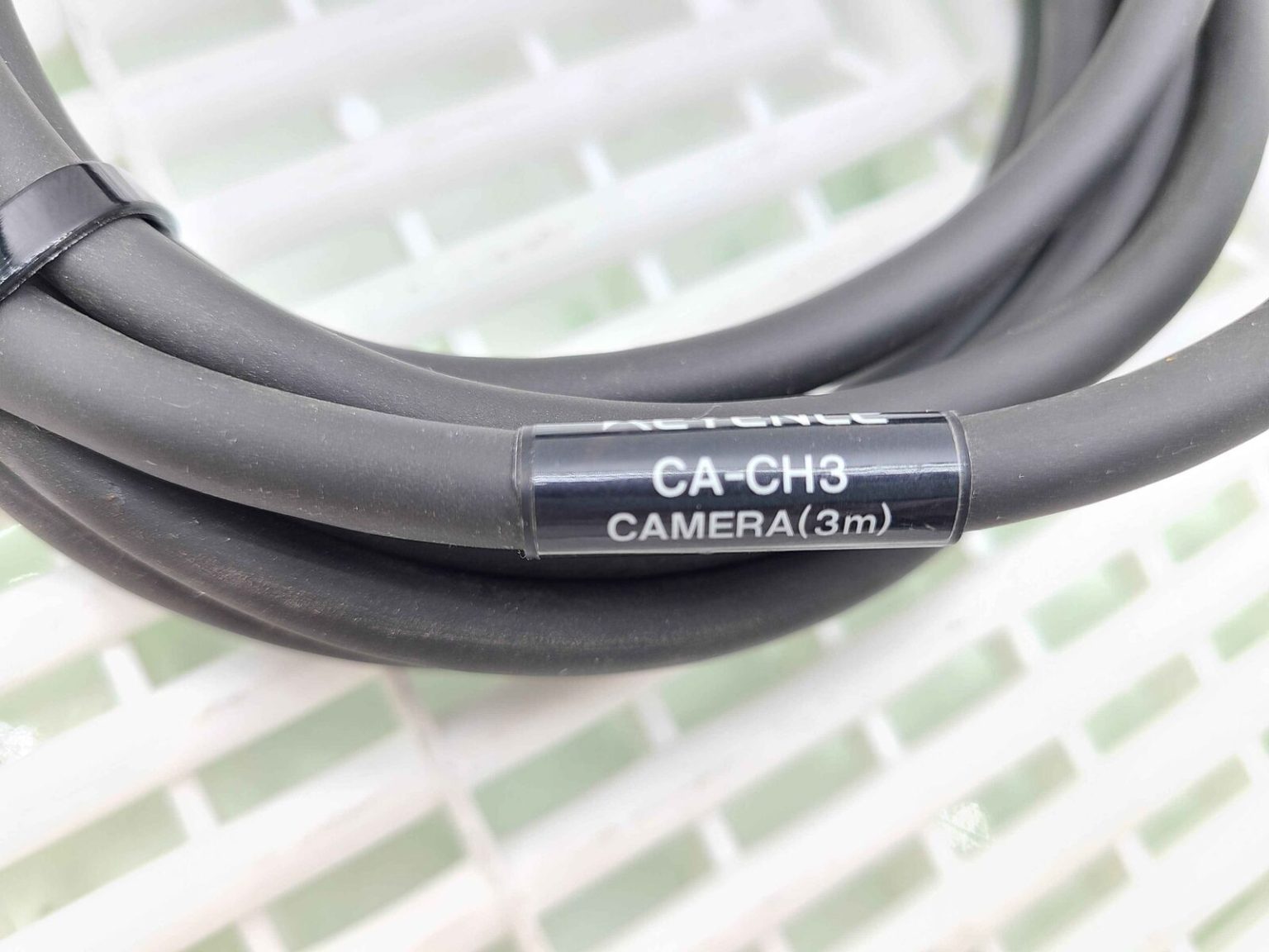 Keyence CV-5502 Console w/ Keyence CV-H200M Camera w/ Lens CA-LM4 and ...