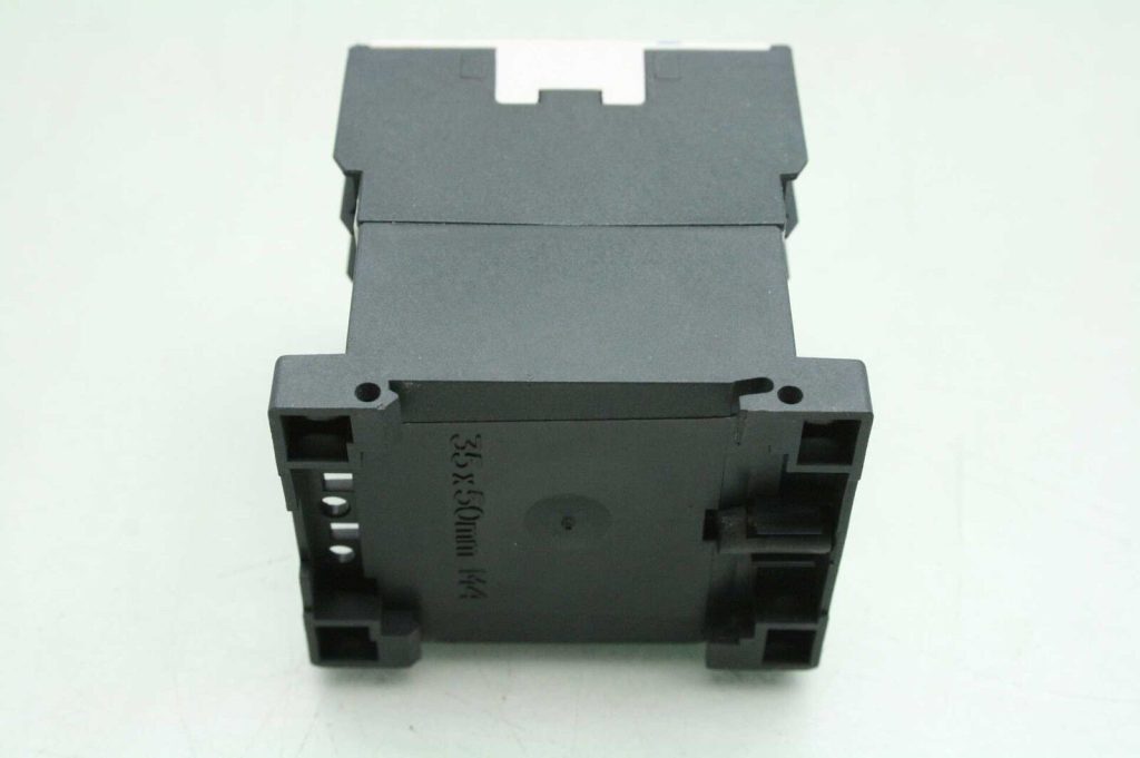 Telemecanique / Schneider CA4KN31BW3 / 4 Pole Control Relay / 24V DC ...