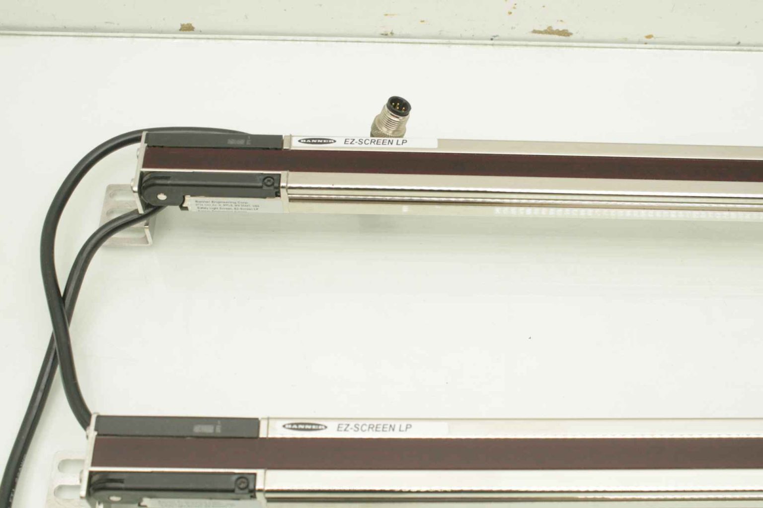 Banner EZ Screen LP, SLPE25-550NP8 Set; Range 0.1-7m - Used - Motion ...