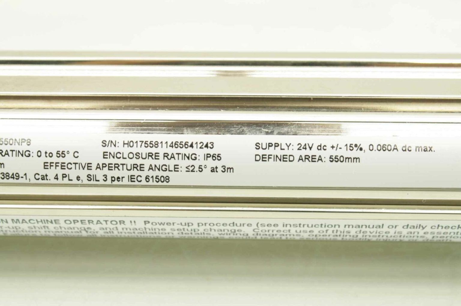 Banner EZ Screen LP SLPE25 550NP8 Set Range 0 1 7m Used Motion 