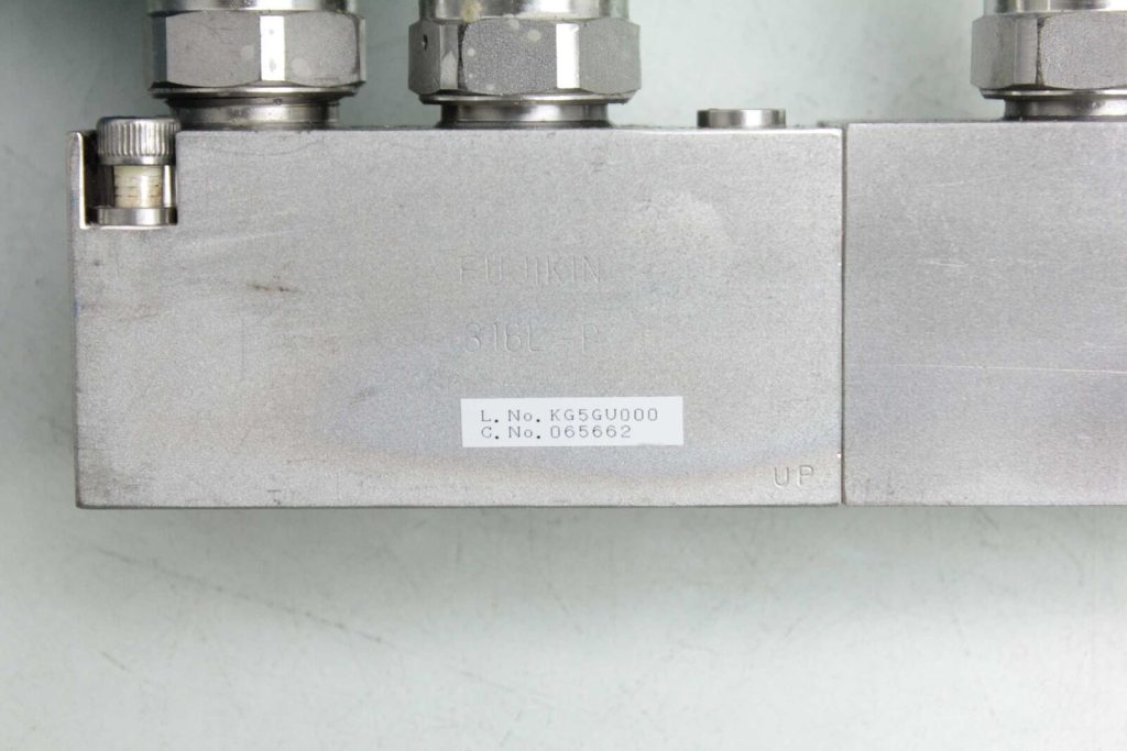 Fujikin FBSDAL-6.35UGF-3B4-DT Pneumatic IGS Valve Block 1MPa / 316 ...