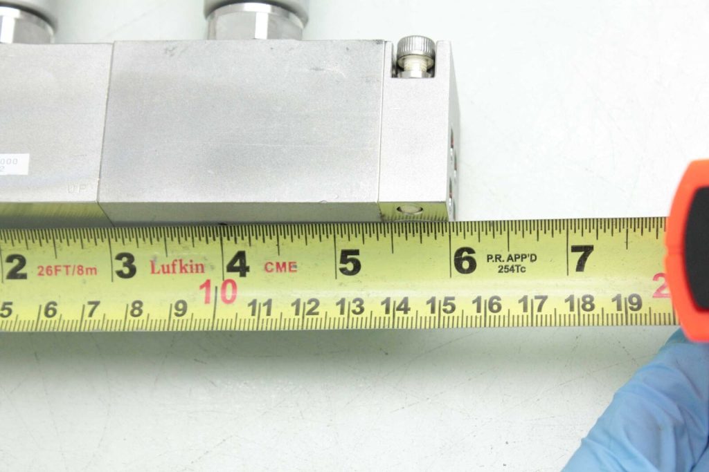 Fujikin FBSDAL-6.35UGF-3B4-DT Pneumatic IGS Valve Block 1MPa / 316 ...