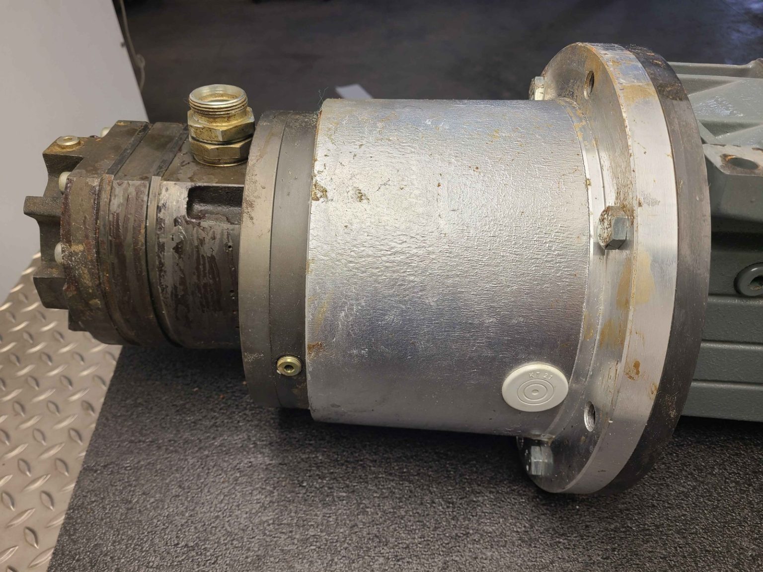 Beinlich BP 10001695 Magnetic Coupling Pump with Lenze MDEMAXX 100-12 ...