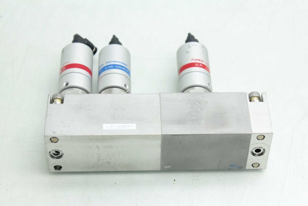 Fujikin FBSDAL-6.35UGF-3B4-DTS Pneumatic IGS Valve Block 1MPa / 316 ...