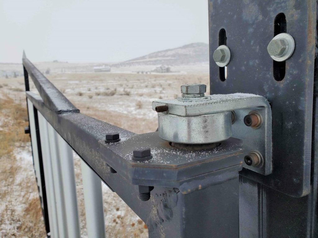 Heavy Duty Weld On Gate Hinge Tapered Roller Bearings 1600 lb Loads ...