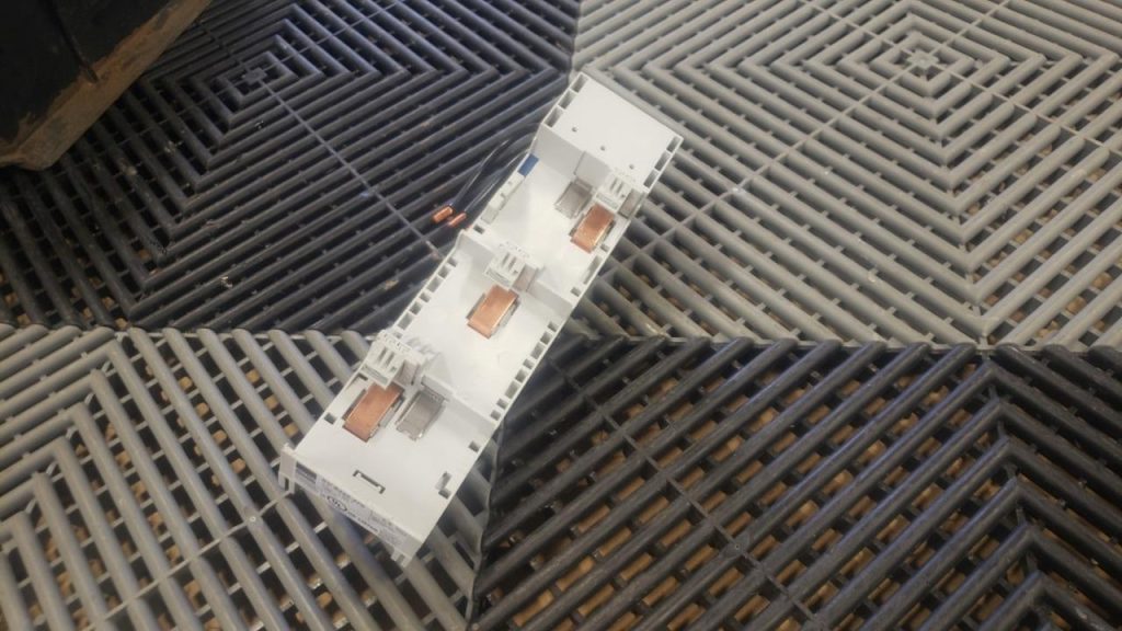 Rittal SV 9340.470 OM Busbar Component Adapter with Cables - Used ...