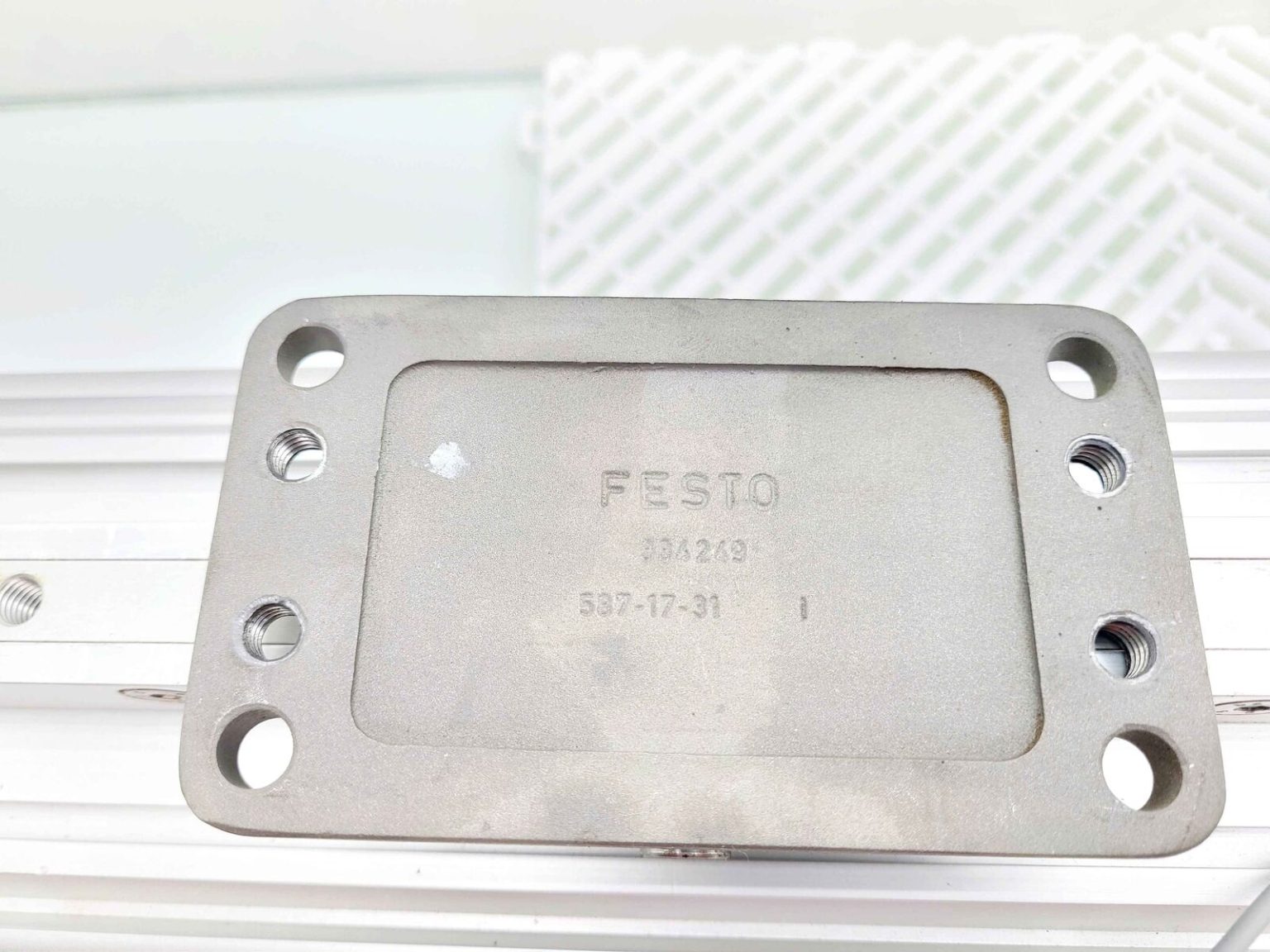 Festo DGP-63-720-PPV-A-B Rodless Linear Drive Unit 161784 - Used ...