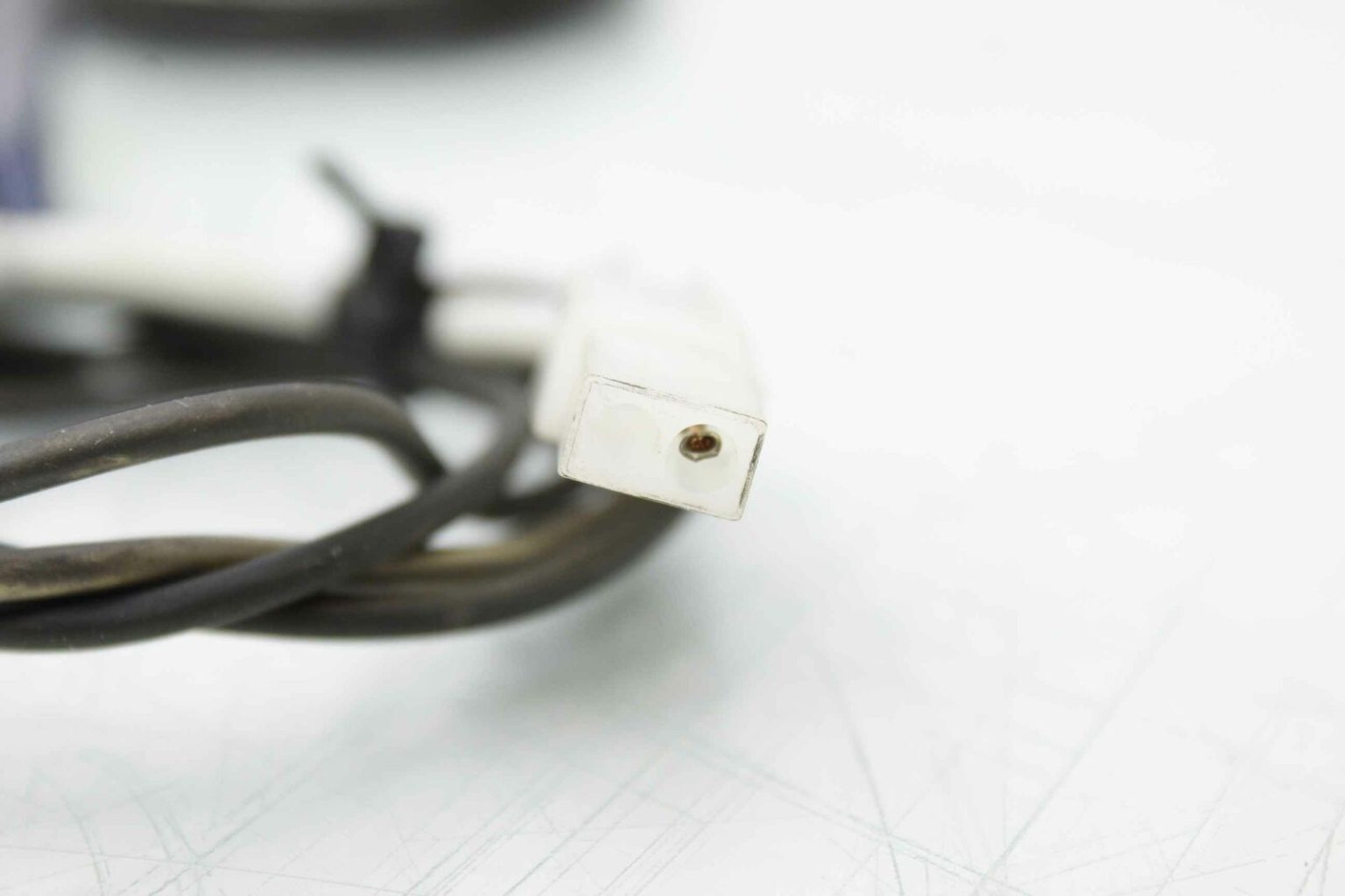 Keyence FS-V32 Digital Fiber Optic Sensor - Used - Motion Constrained ...