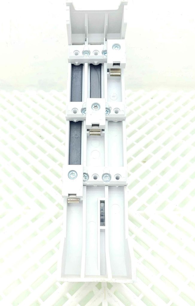 Rittal SV 3036.000 OM Adapters 690VAC 63A 3-Pole Busbars w/ Cables ...