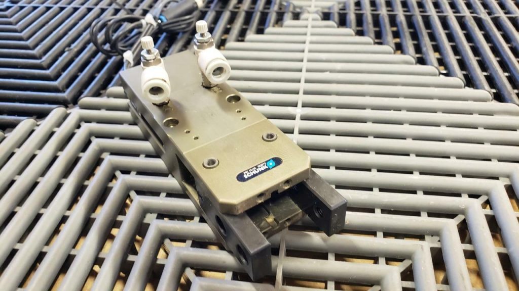 Schunk PRG 42-90 Radial Pneumatic Gripper 90 Degree - Used - Motion ...