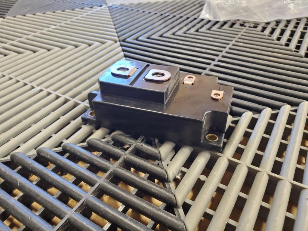 Fuji IGBT 1MBI400S-120 Insulated Gate Bipolar Transistor 1200V / 400A ...