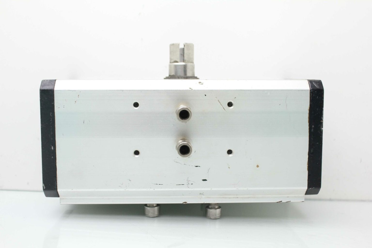Omal DA180-F07 Double Acting Pneumatic Valve Actuator - Used - Motion ...